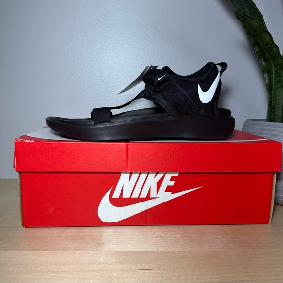 Nike | Shoes | Nike Vista Sandals Black White Strap Up Dj66600 Mens ...